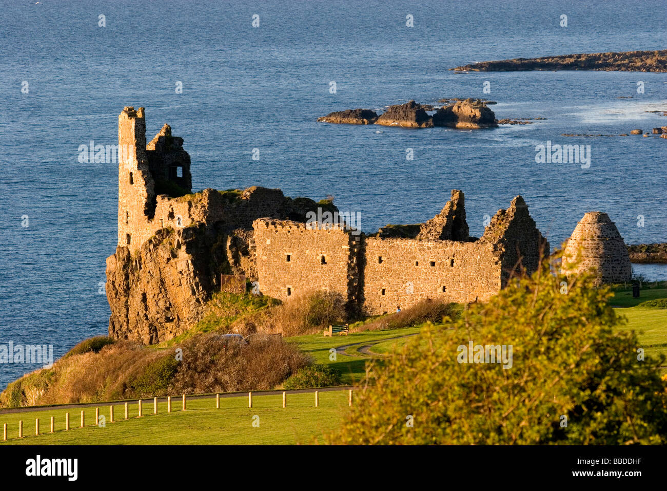 Dunure castle sunset in south hi-res stock photography and images - Alamy
