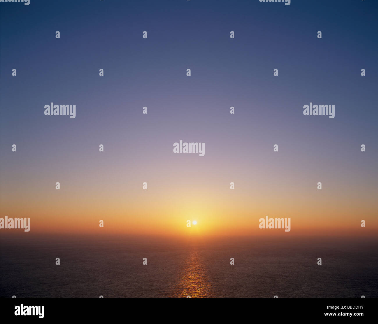 Beautiful nature sunrise hi-res stock photography and images - Alamy