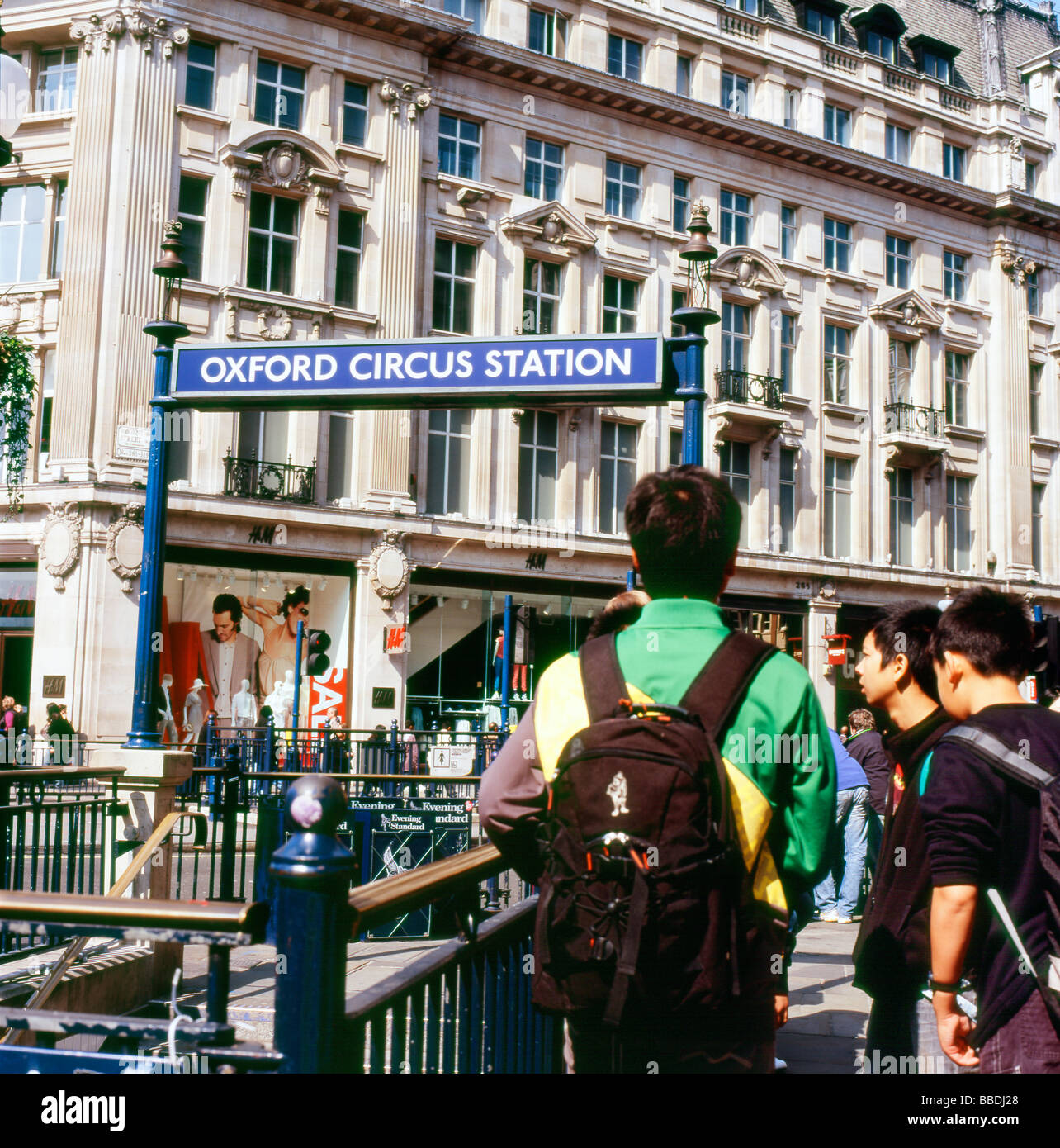 London underground sign entrance hi-res stock photography and images ...