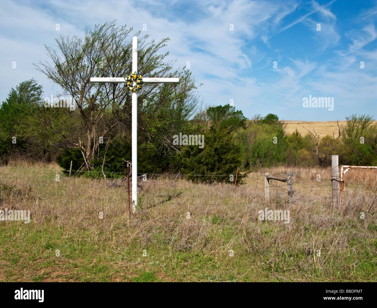 Roadside Cross, USA Stock Photo - Alamy