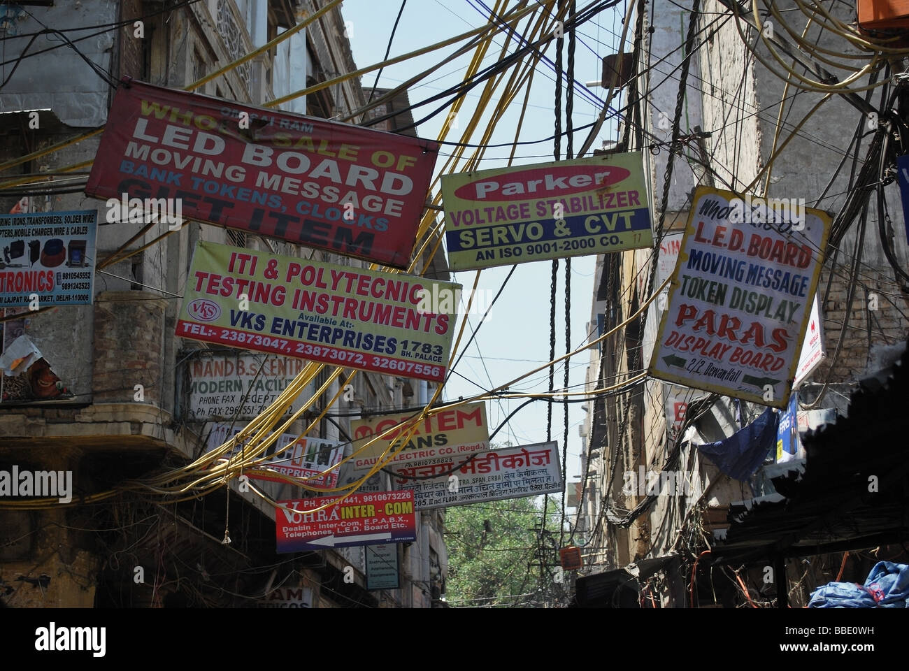 Advertising billboard in india hi-res stock photography and images - Alamy