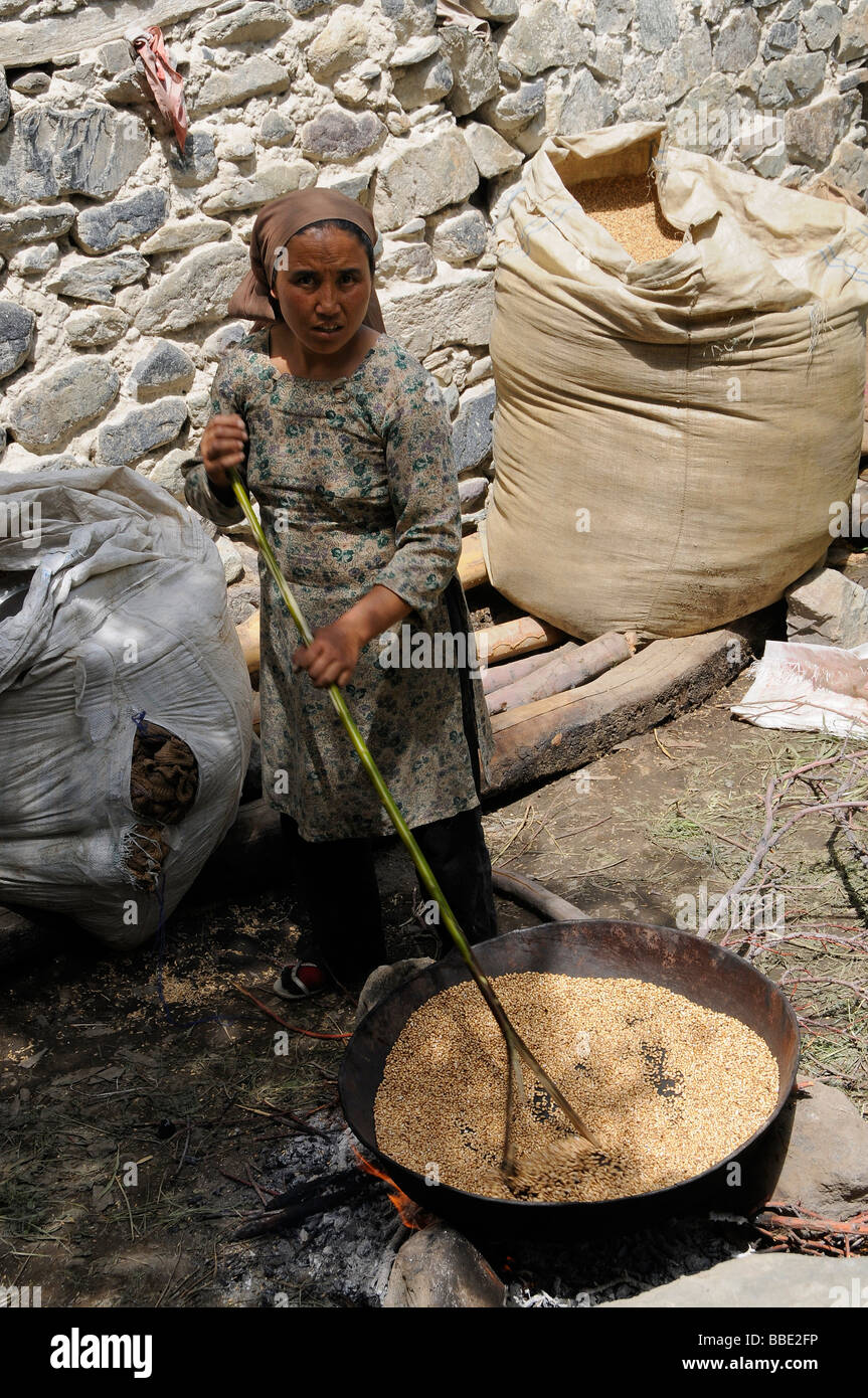 Indian fire pit hi-res stock photography and images - Alamy