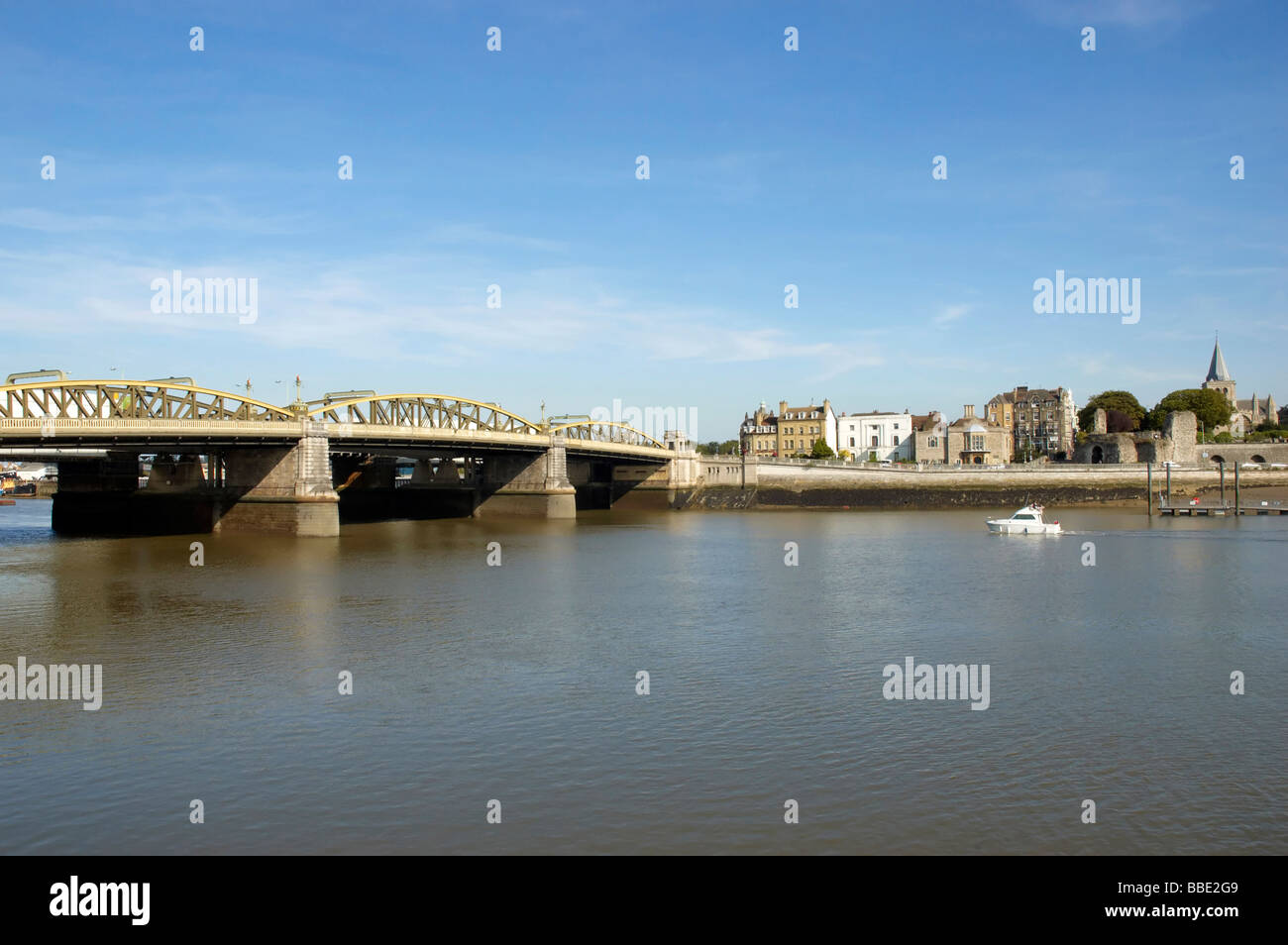 A view of the Medway Bridge in Rochester Kent Stock Photo - Alamy