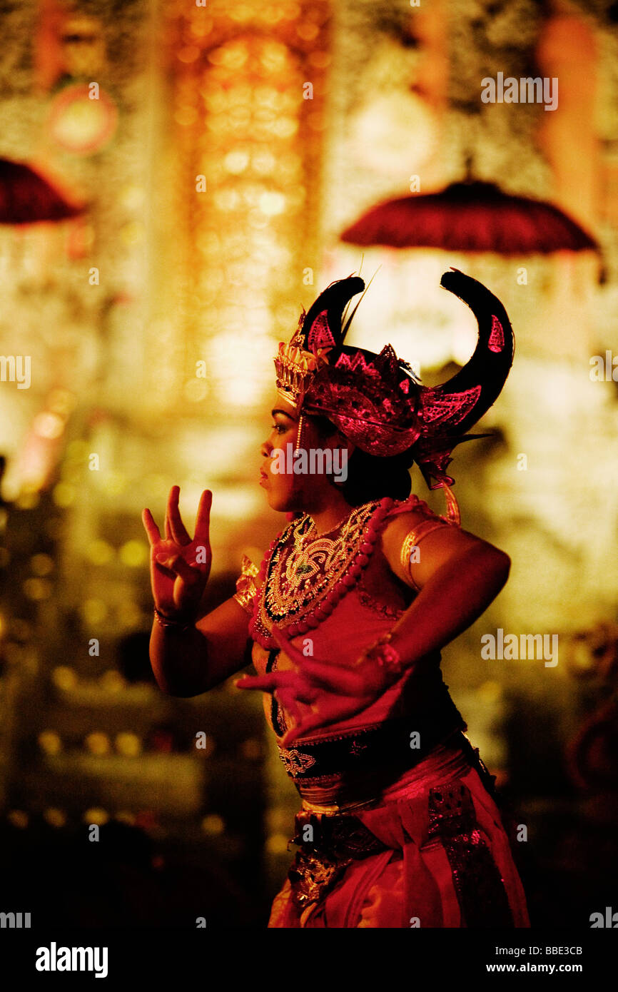 Traditional ketchak dance in Ubud, Bali, Indonesia Stock Photo - Alamy
