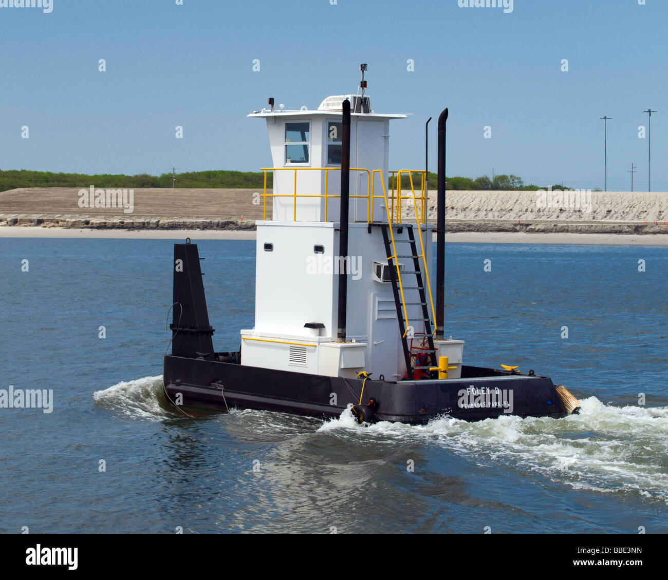 Water tug boat port float harbour harbor hi-res stock photography and ...