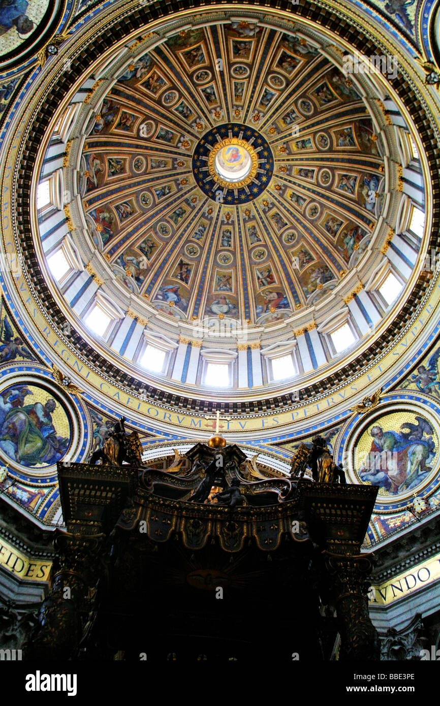 Bernini's Baroque baldachin and dome; St Peter's Basilica, Vatican City, Rome, Italy Stock Photo ...