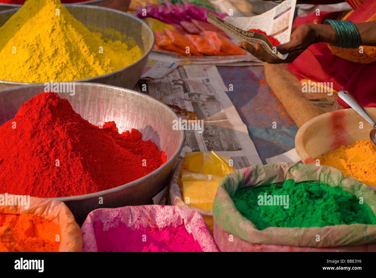 Indian color powder - lal Stock Photo - Alamy