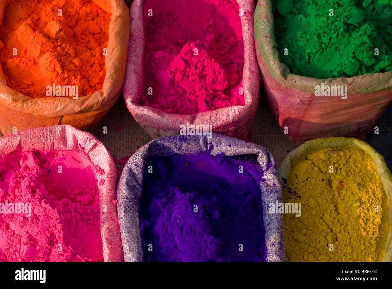 Indian color powder - lal Stock Photo - Alamy