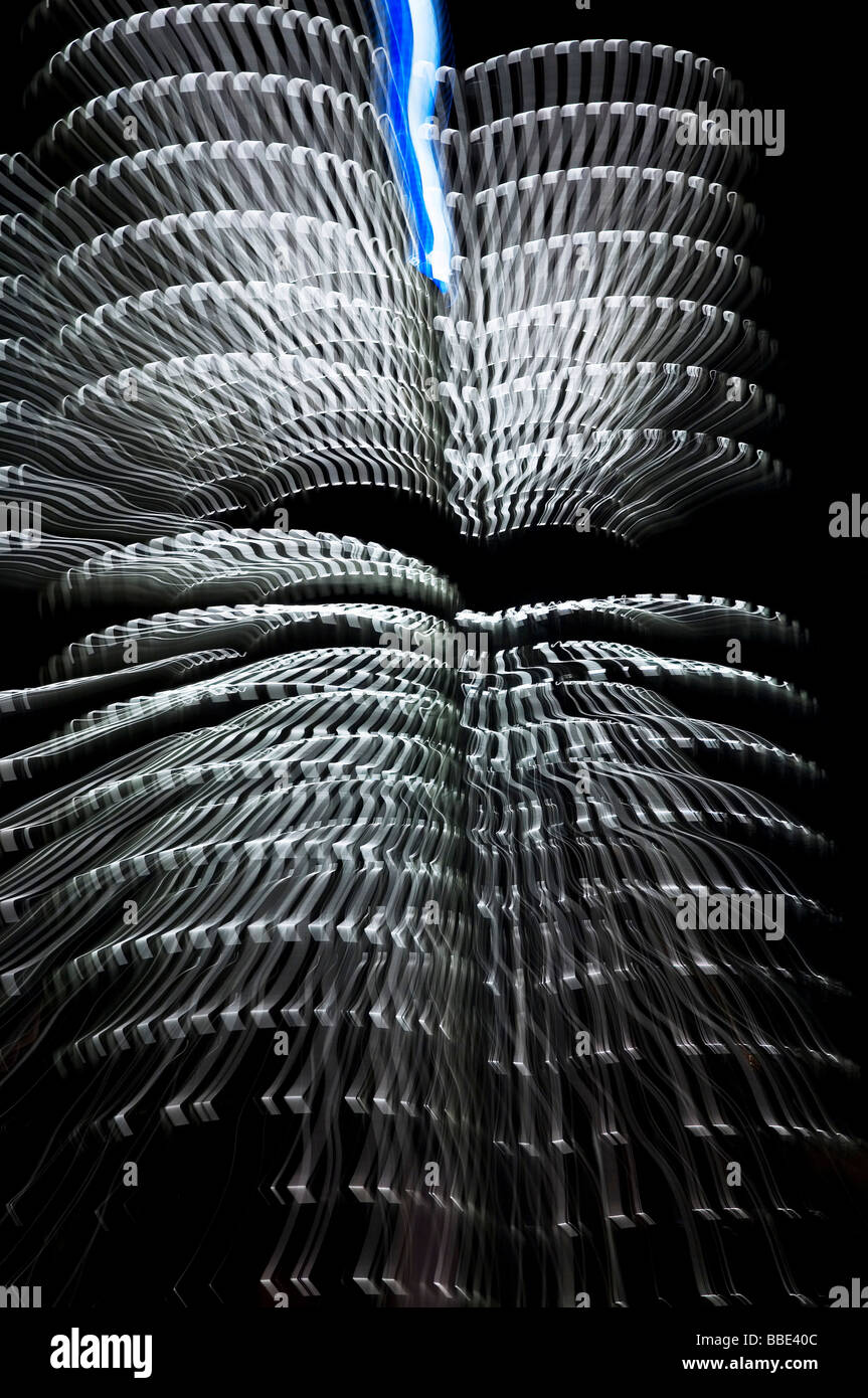 Light art, zoom effect, BMW Vierzylinder four-cylinder building at ...