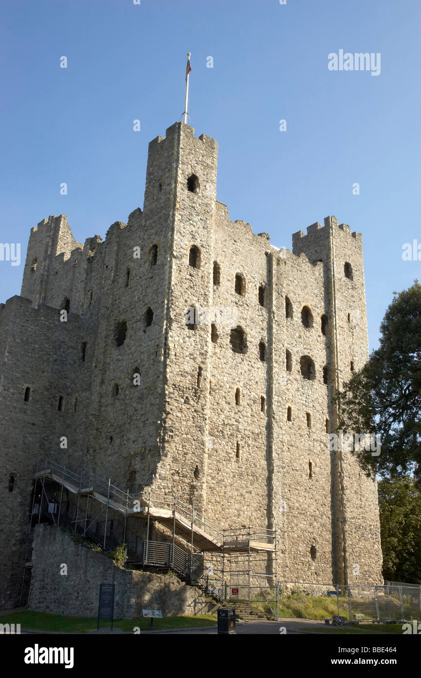 Rochester castle wall hi-res stock photography and images - Alamy
