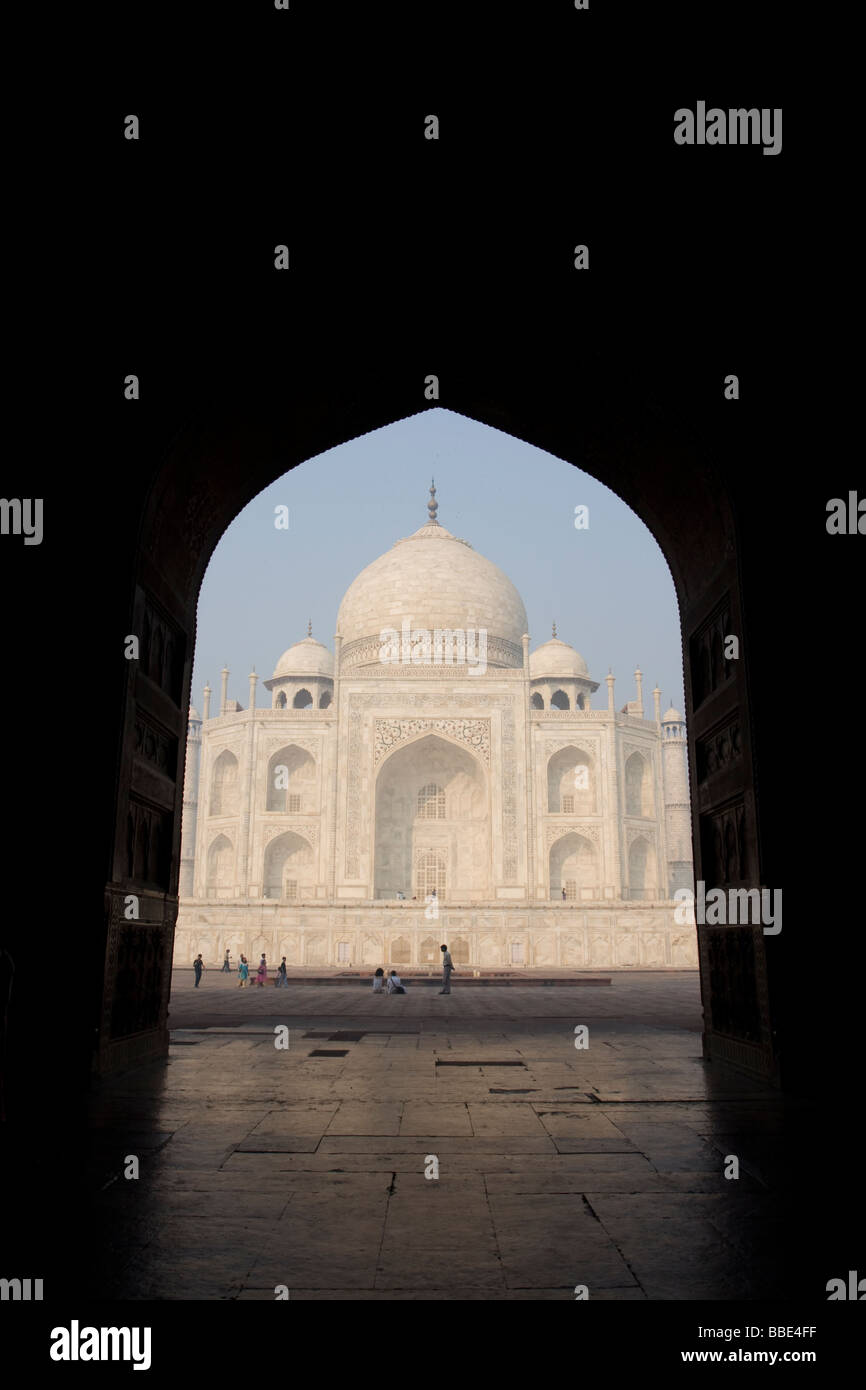 Symmetrical view of part of the Taj Mahal as seen through archway, Agra ...