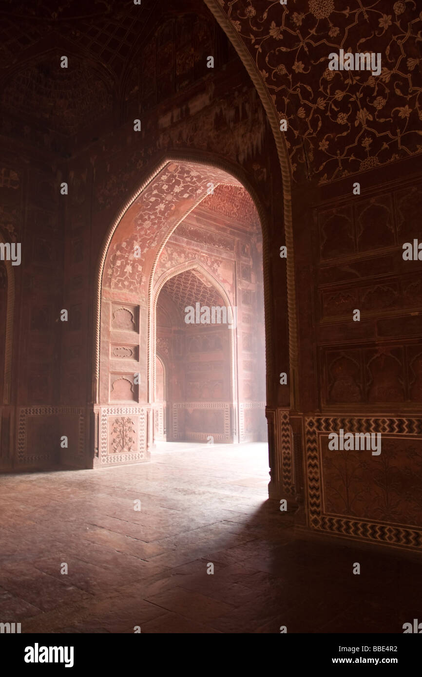 Taj mahal india inside hi-res stock photography and images - Alamy