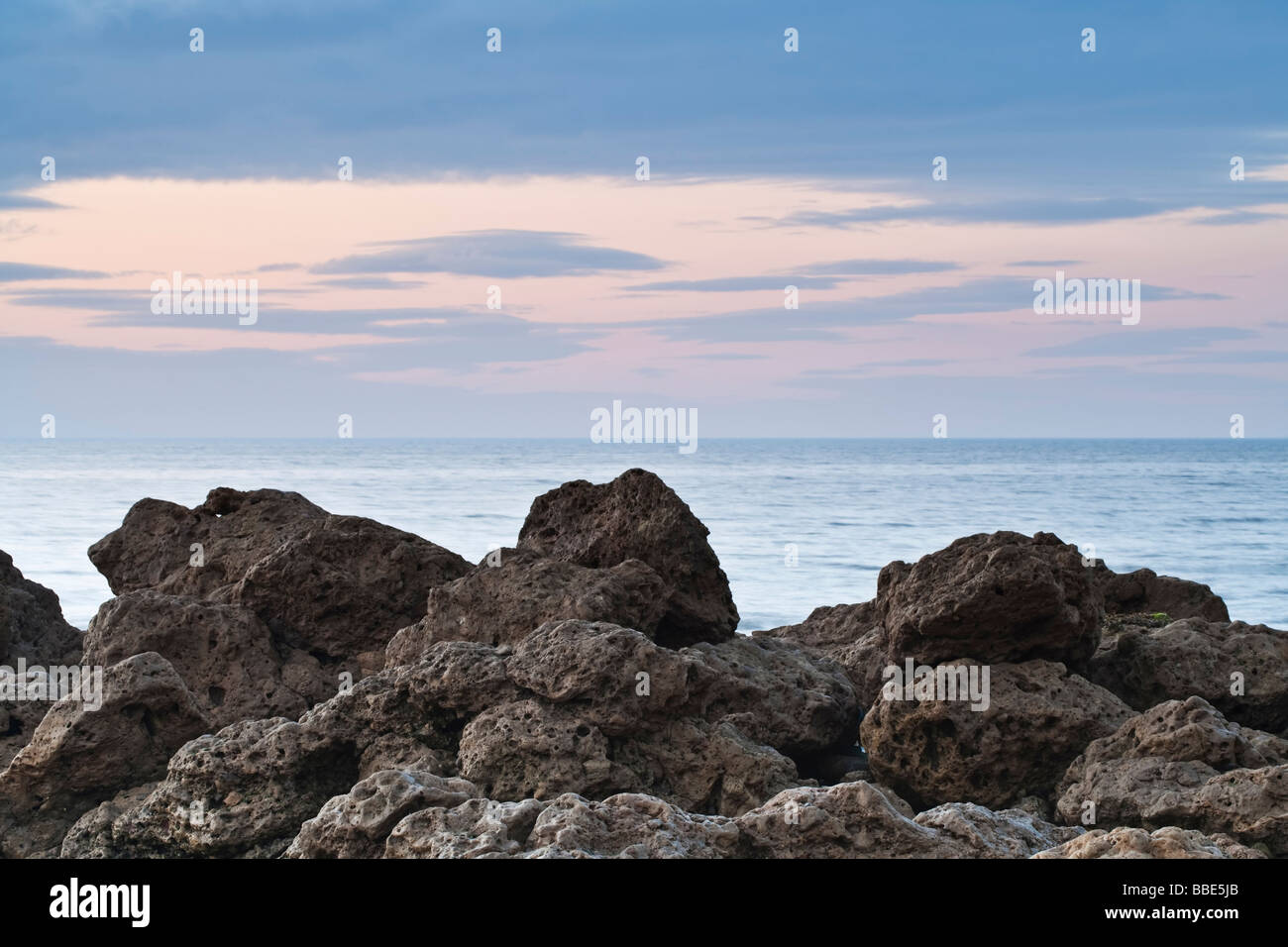 Magnesian limestone cliffs hi-res stock photography and images - Alamy