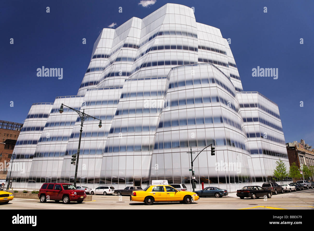 11th Avenue traffic below the IAC building in New York Stock Photo - Alamy