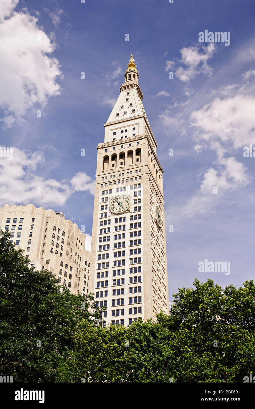 Clock tower of the Metropolitan Life Insurance Company Stock Photo - Alamy