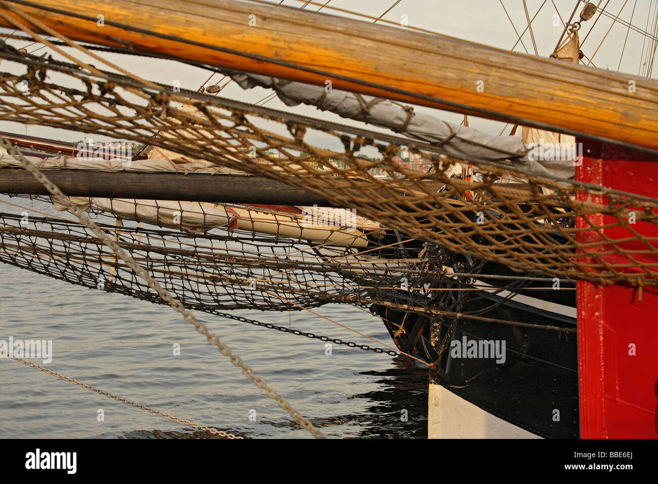Anchor chains hi-res stock photography and images - Alamy