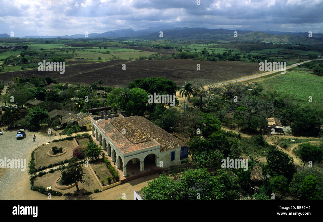 Views of typical colonial buildings and the rural landscape of Pinar ...
