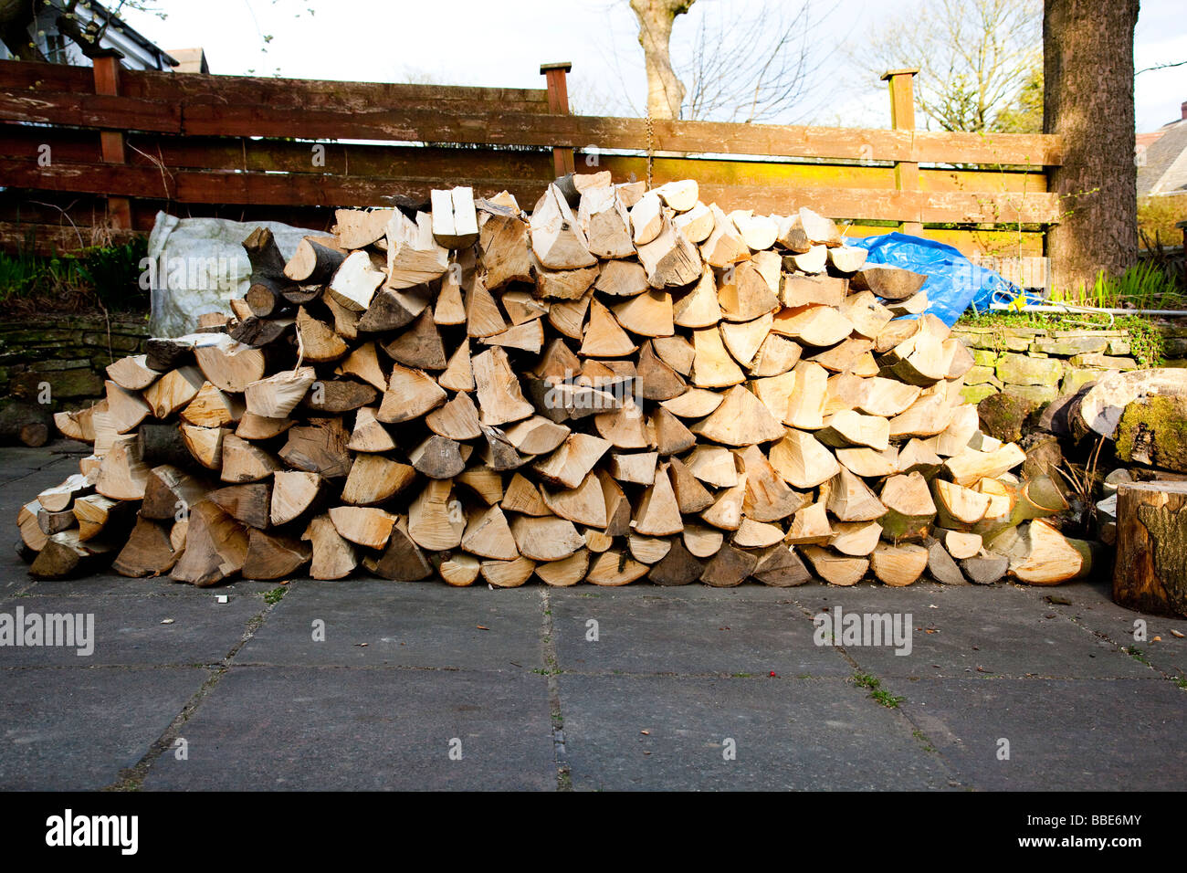 Out came the sun hi-res stock photography and images - Alamy