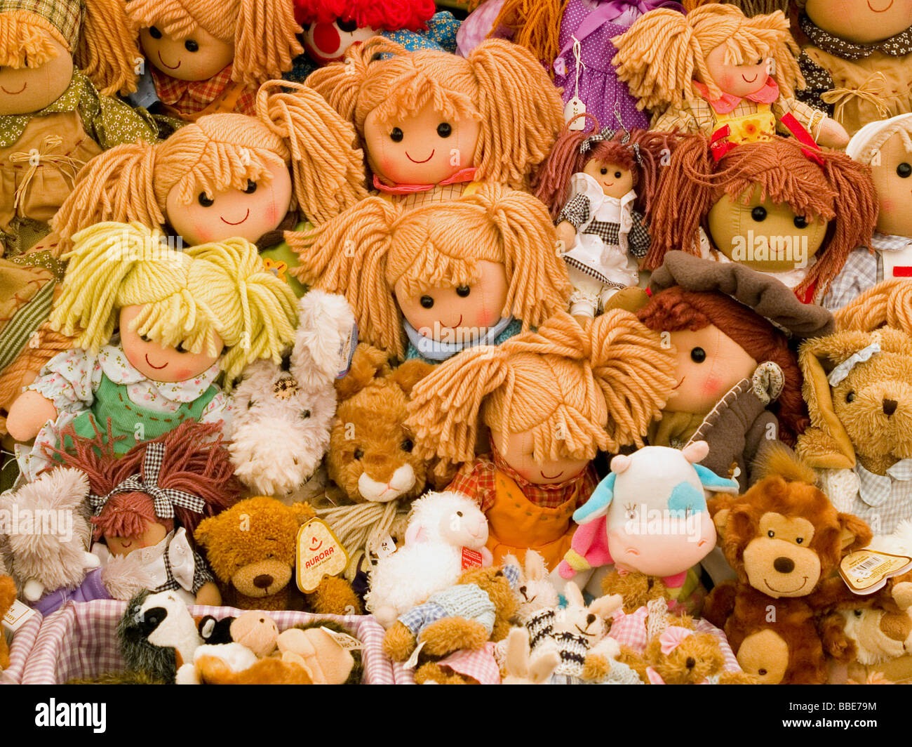 Dolls hi-res stock photography and images - Alamy