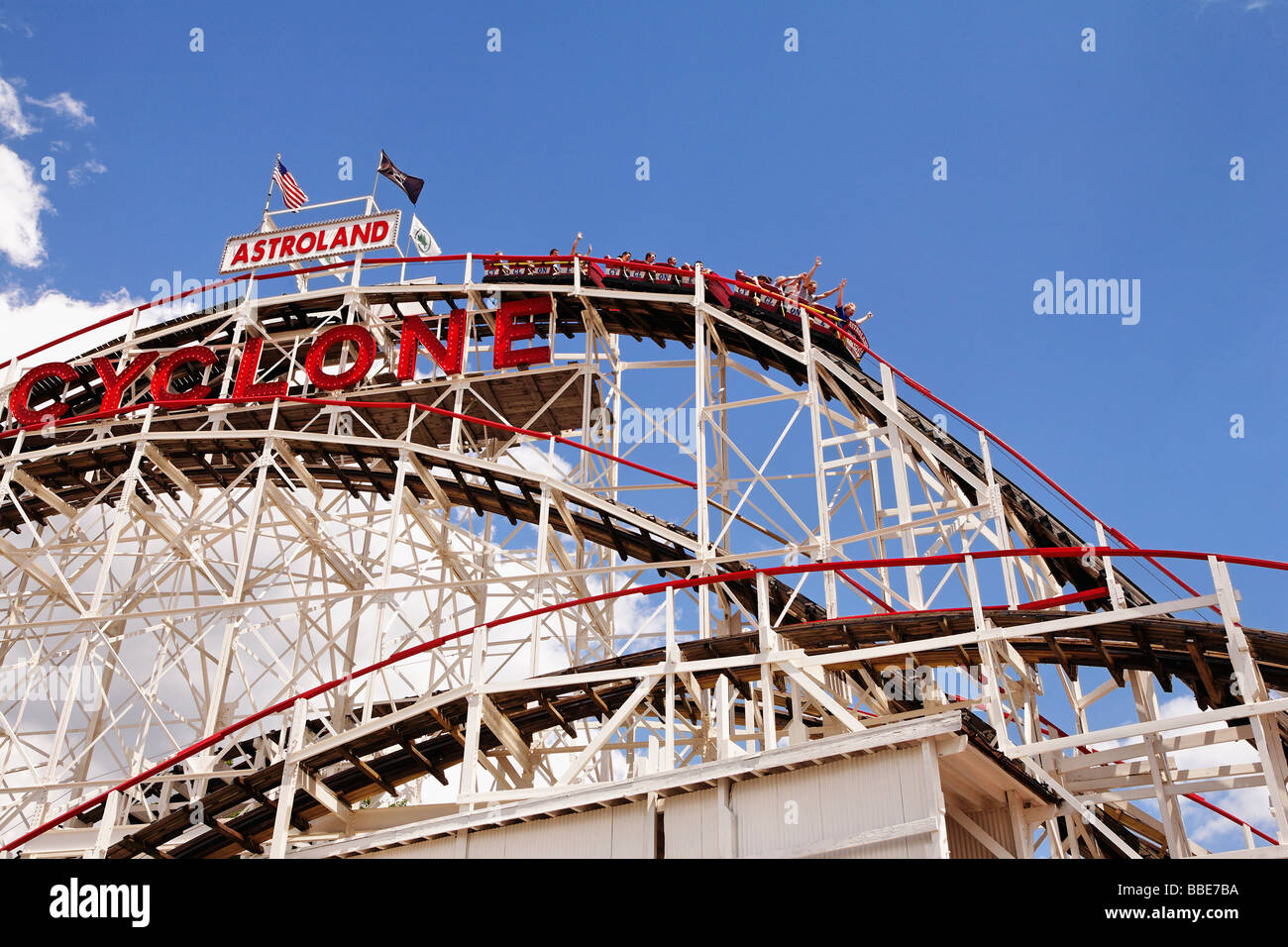 Coney island icon hi-res stock photography and images - Alamy