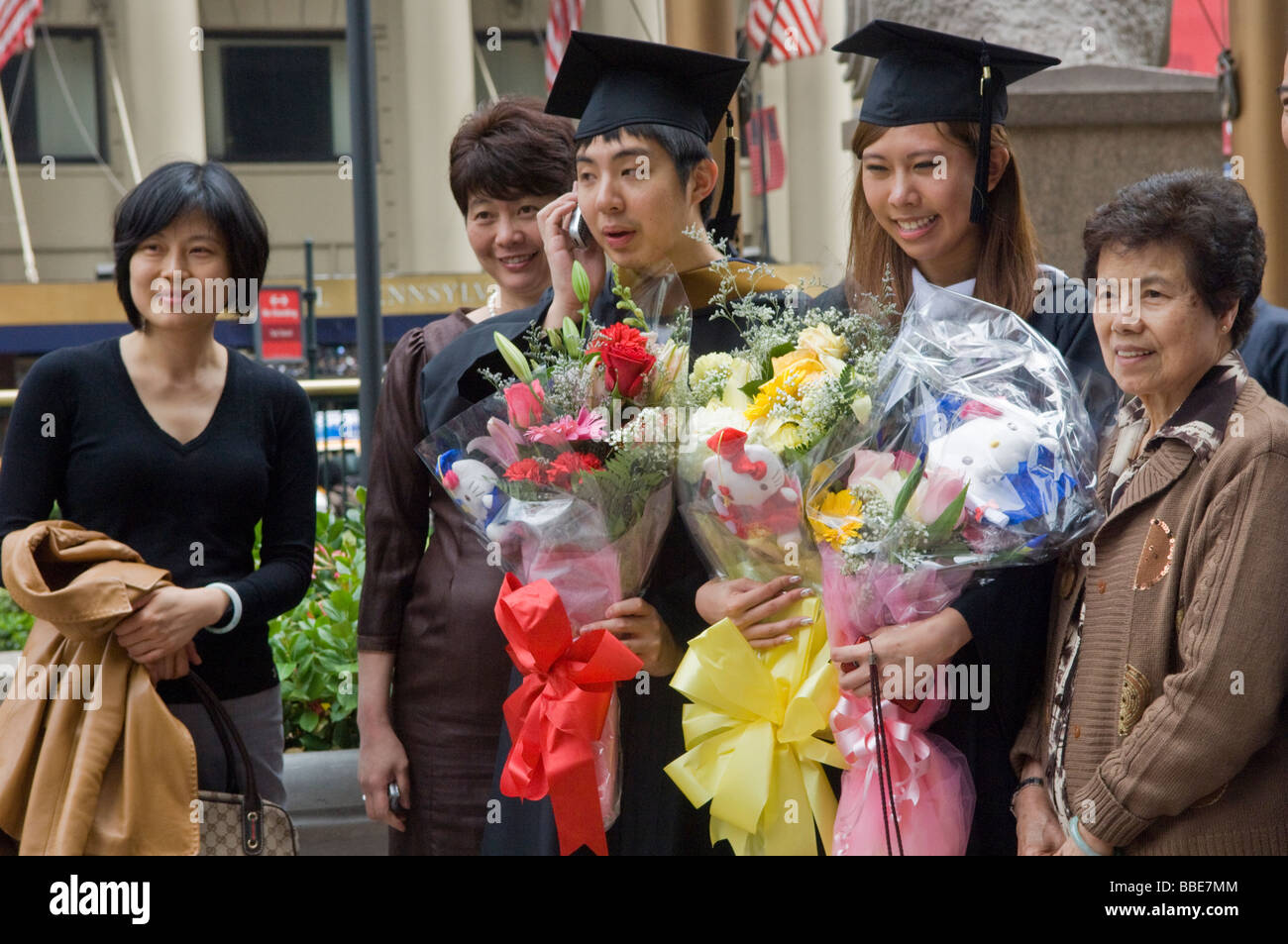 Crowds at the graduation hi-res stock photography and images - Alamy