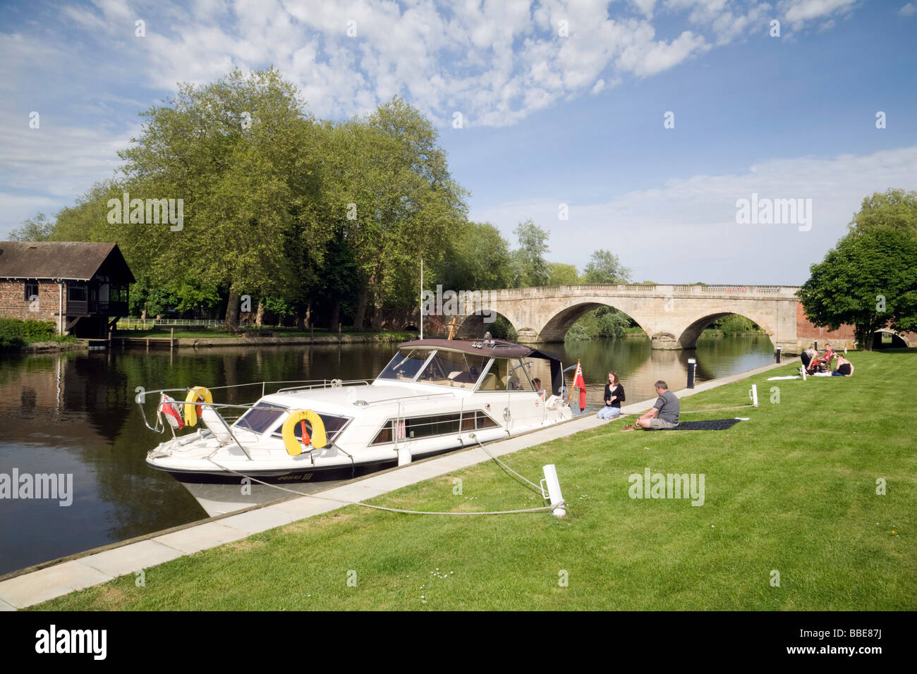 Shillingford thames hi-res stock photography and images - Alamy