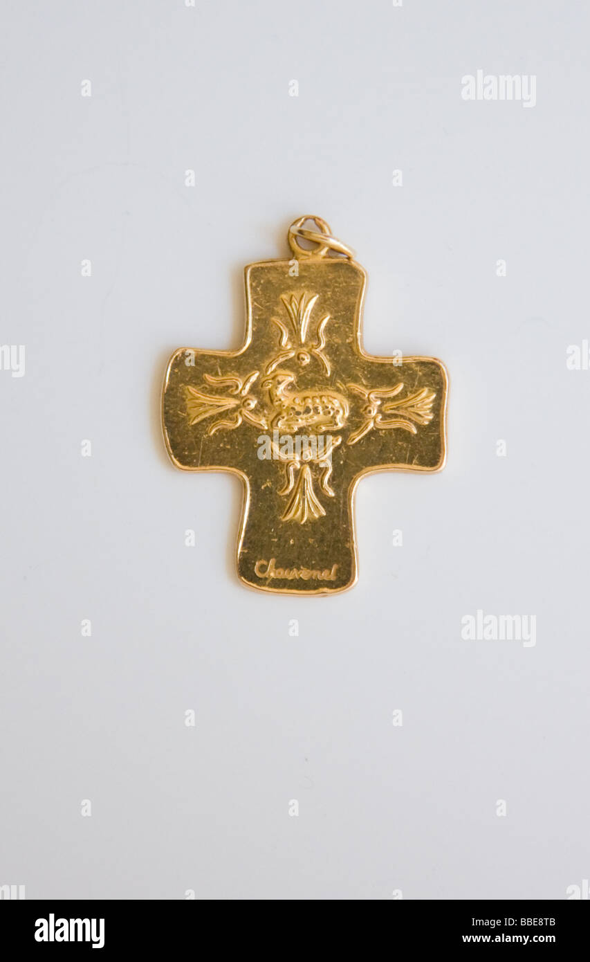 Golden cross gold Cut Out Stock Images & Pictures - Alamy
