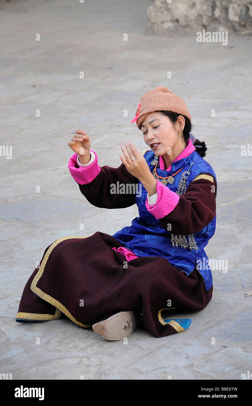Traditional Ladakhi dance in front of the palace in Leh, Ladakh ...
