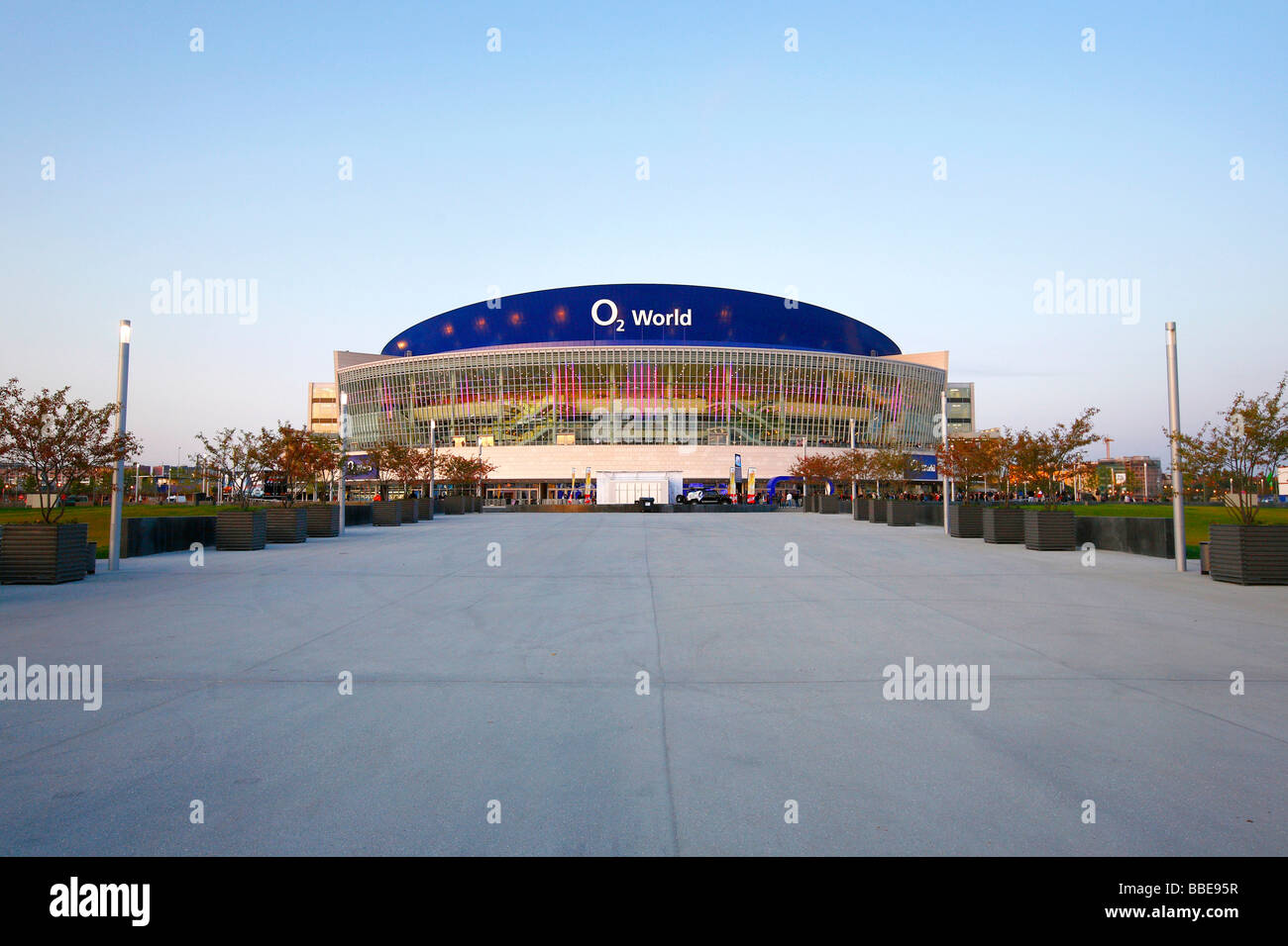 O2 arena in berlin hi-res stock photography and images - Alamy