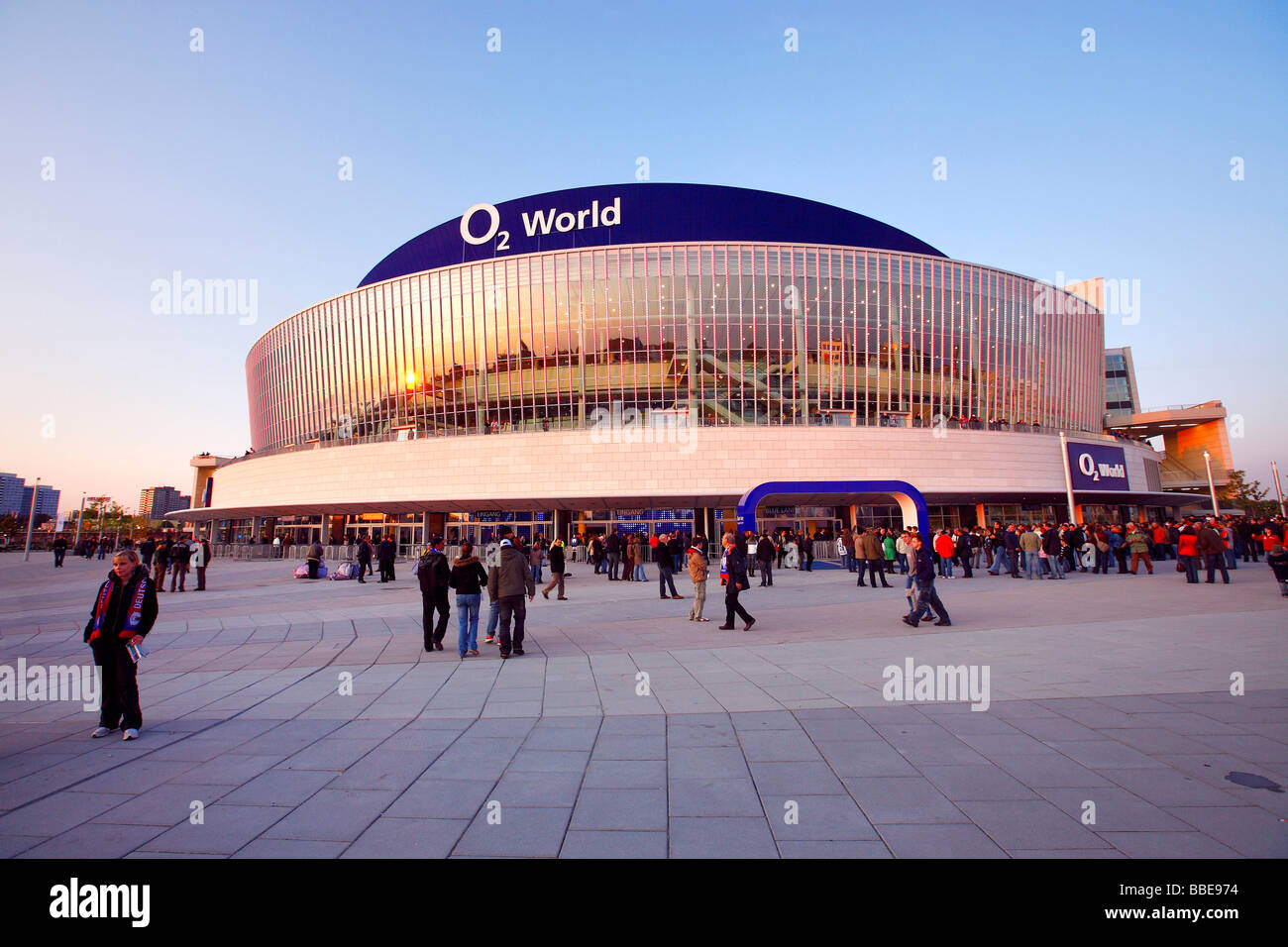The o2 arena in the evening hi-res stock photography and images - Alamy