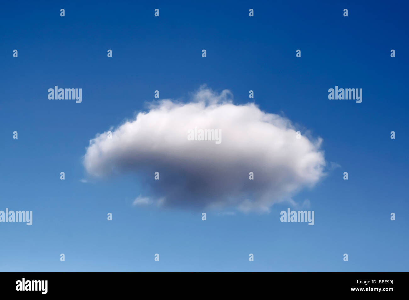Cumulus cloud photos hi-res stock photography and images - Alamy