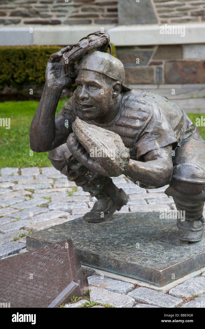 baseball player statues Stock Photo - Alamy