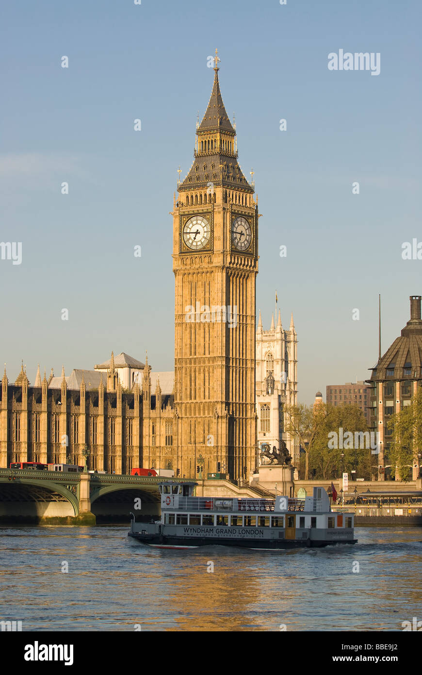A view of Big Ben from the south side of the River Thames Stock Photo ...