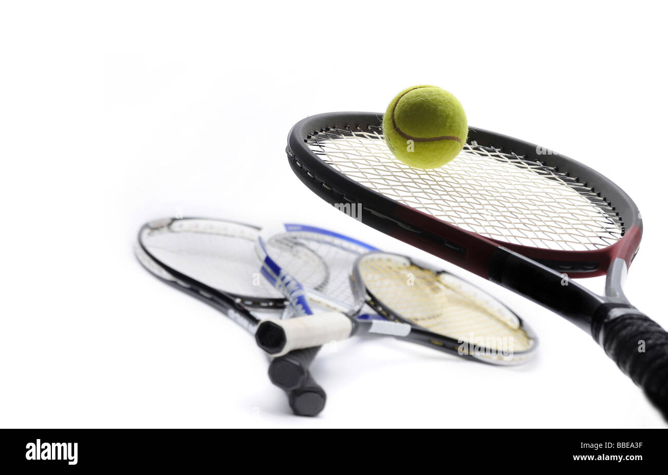 Tennis racket and ball hi-res stock photography and images - Alamy