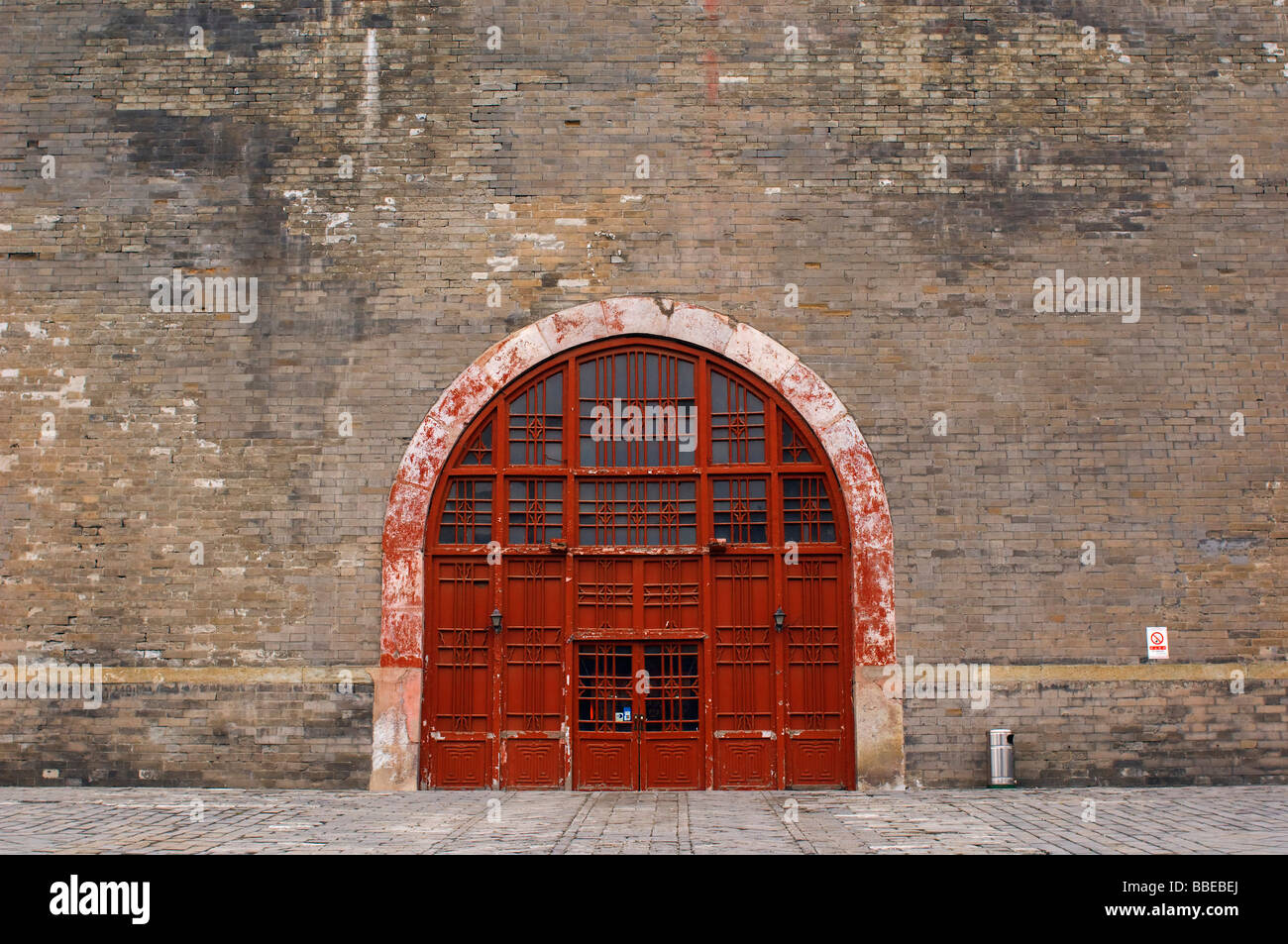 Asian Red Door High Resolution Stock Photography and Images - Alamy