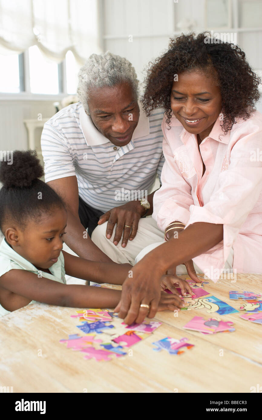 Extended family 3 children hi-res stock photography and images - Alamy