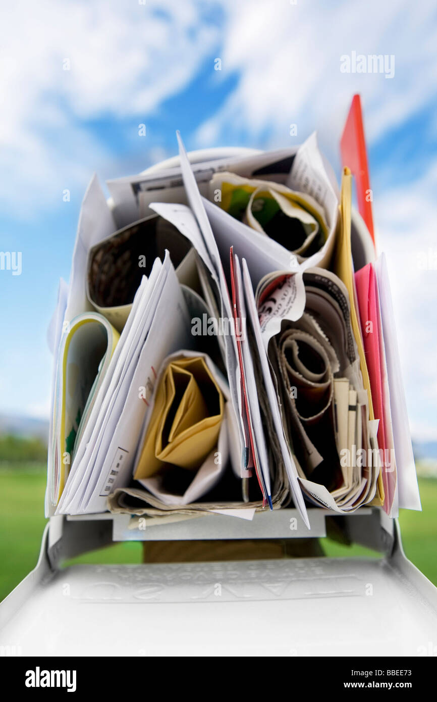 Overflowing Mailbox High Resolution Stock Photography and Images - Alamy