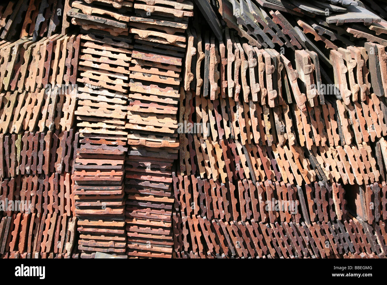 Traditional tiles roof hi-res stock photography and images - Alamy