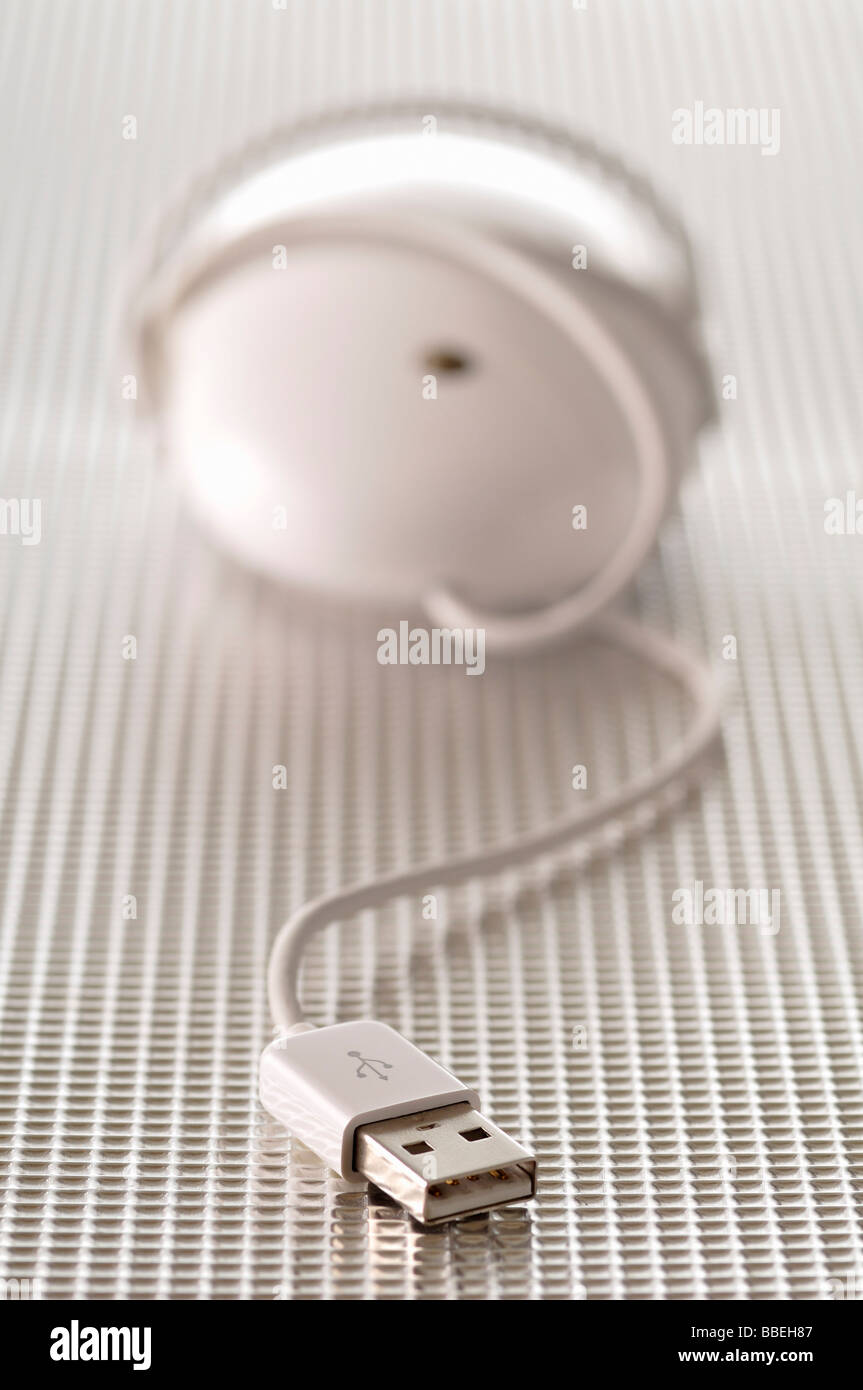 White mouse bus hi-res stock photography and images - Alamy