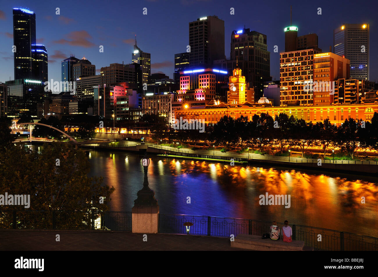 Melbourne australia victoria harbour night hi-res stock photography and ...
