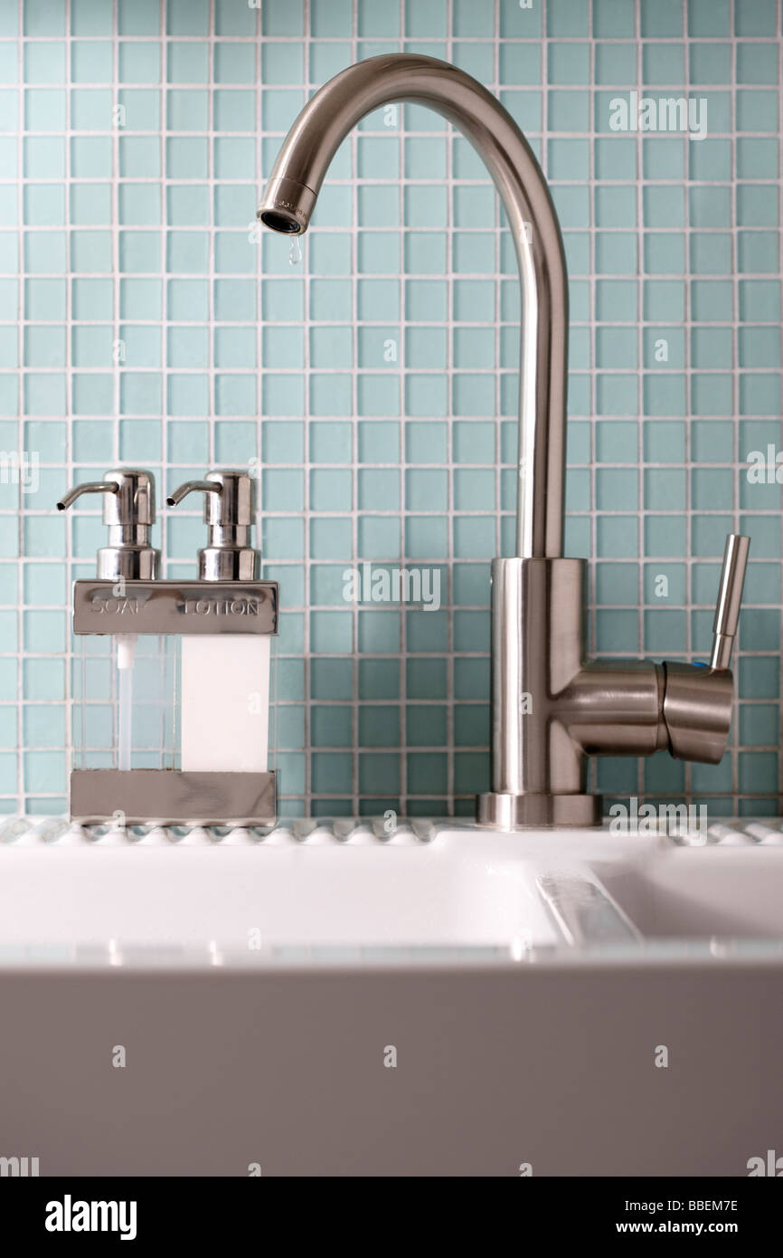 Soap drip hi-res stock photography and images - Alamy