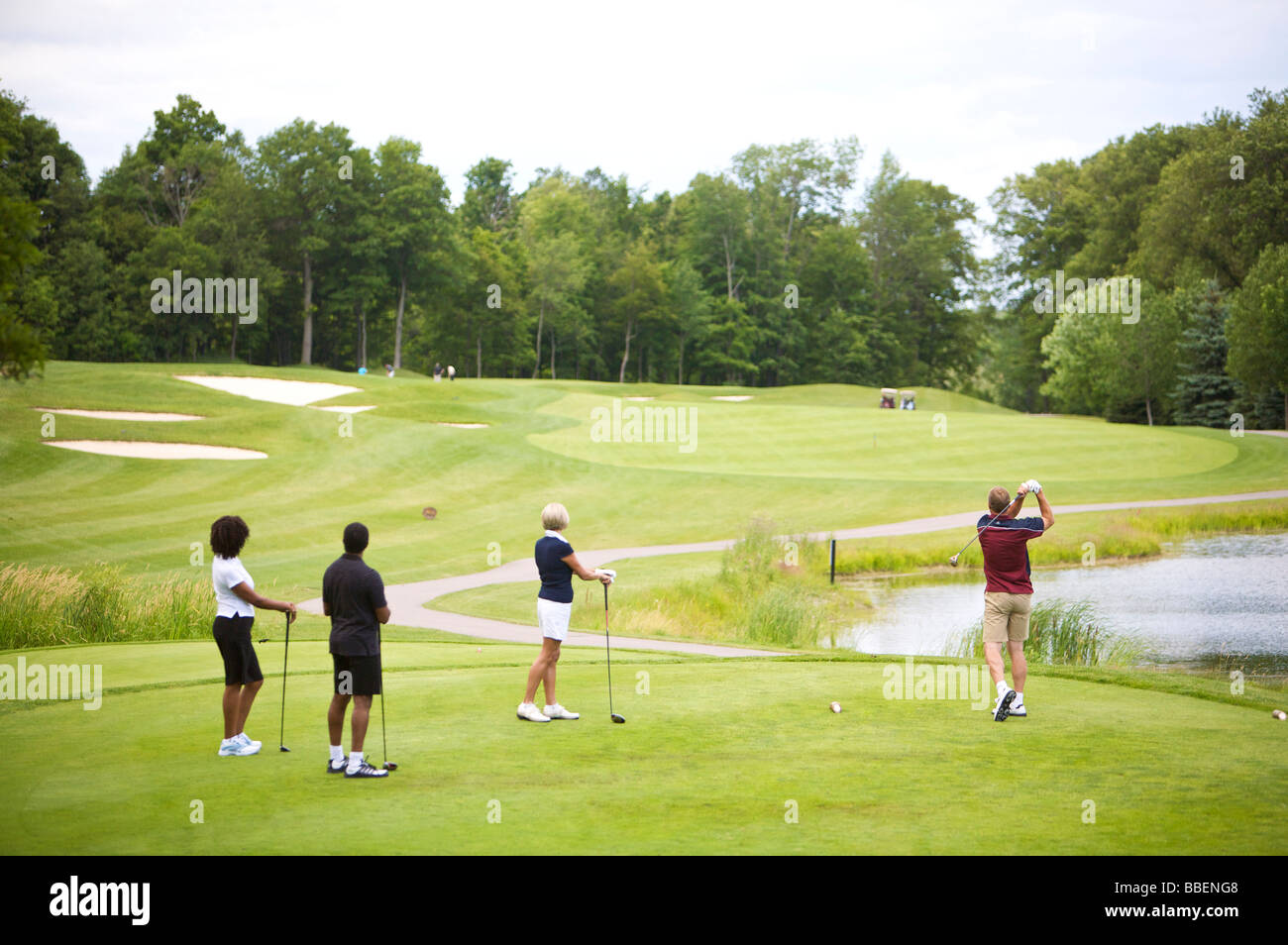 Watching golf online hi-res stock photography and images - Alamy