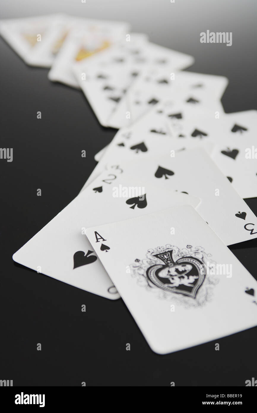 Playing cards spread out hi-res stock photography and images - Alamy