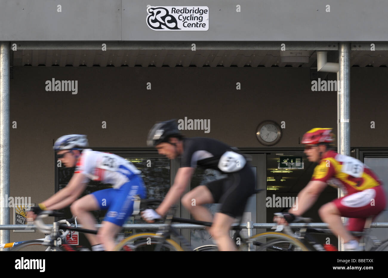 Cycling pictures hi-res stock photography and images - Alamy