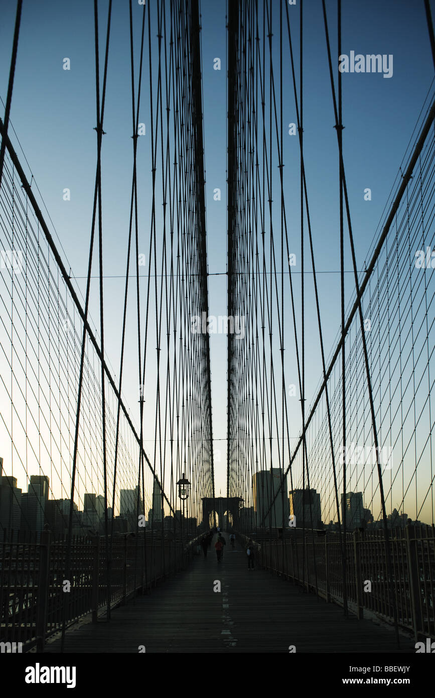 Elevated pedestrian walkway above Brooklyn Bridge, New York City Stock ...