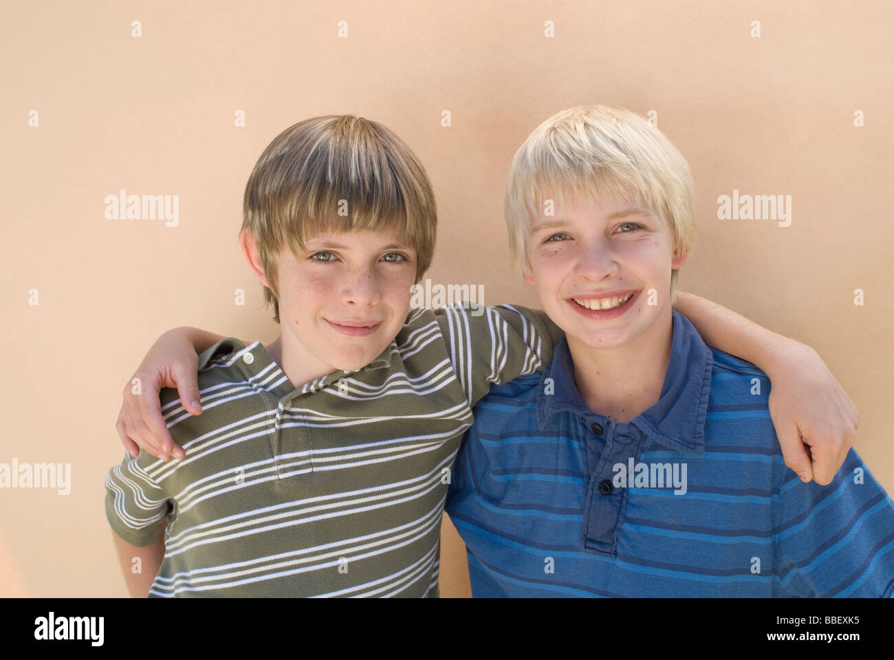 Boy boys no shirt hi-res stock photography and images - Alamy