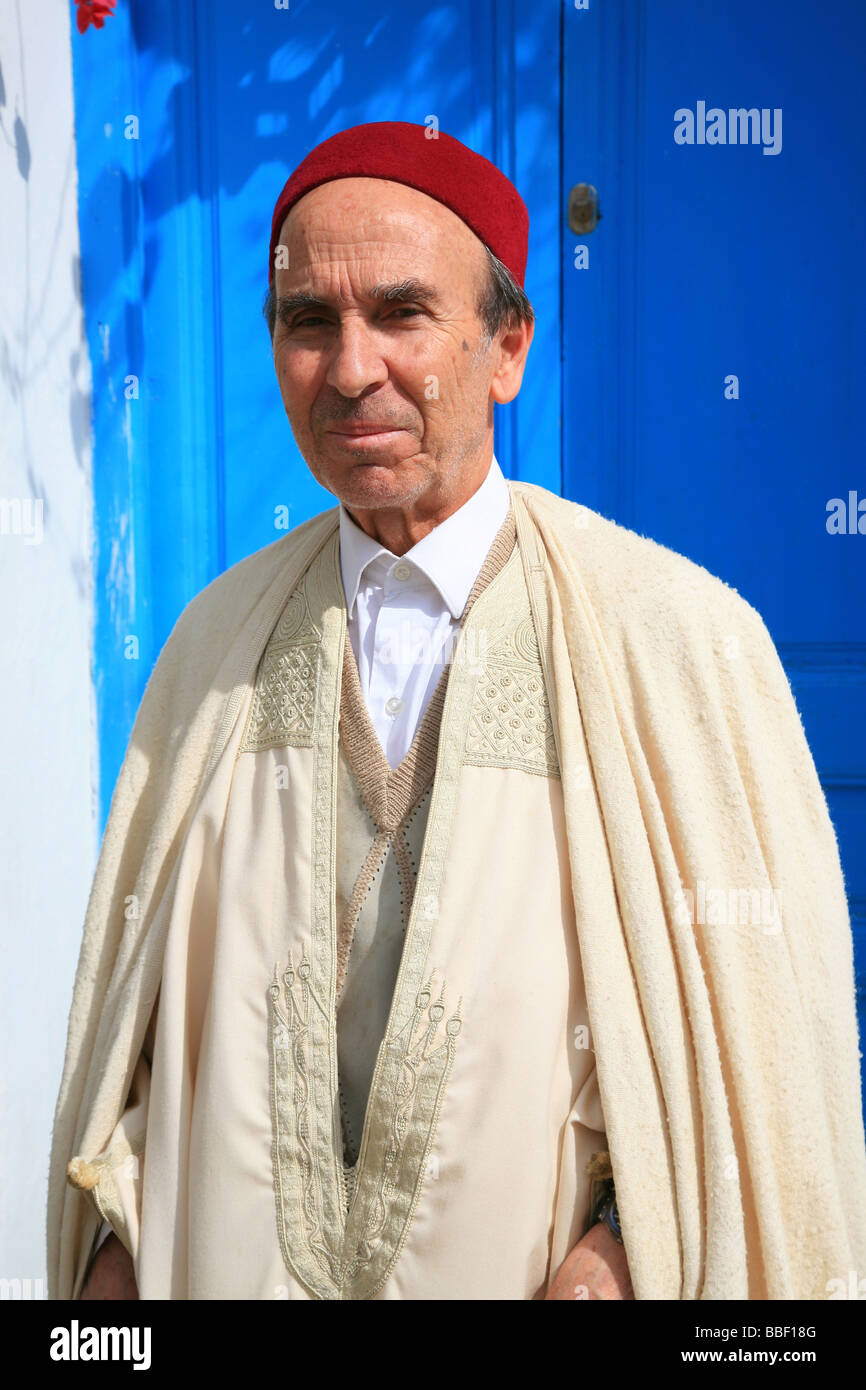 Man wearing red fez hat hi-res stock photography and images - Alamy