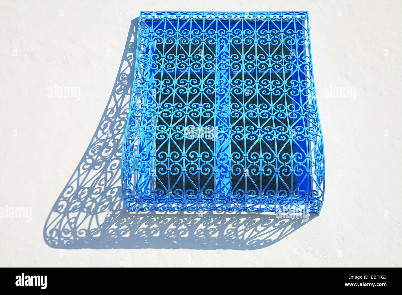 Decorative metal grillwork hi-res stock photography and images - Alamy