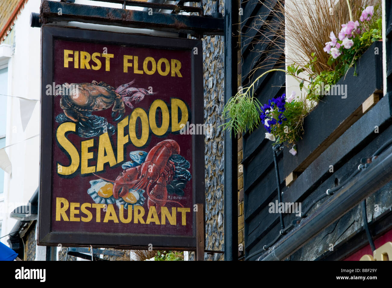 Seafood restaurant sign hi-res stock photography and images - Alamy