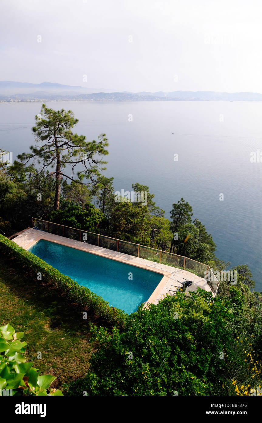 Cannes france villa hi-res stock photography and images - Alamy